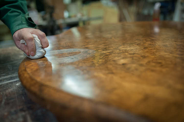 Alles over Politoer, politoeren en restauratie materialen en shellac